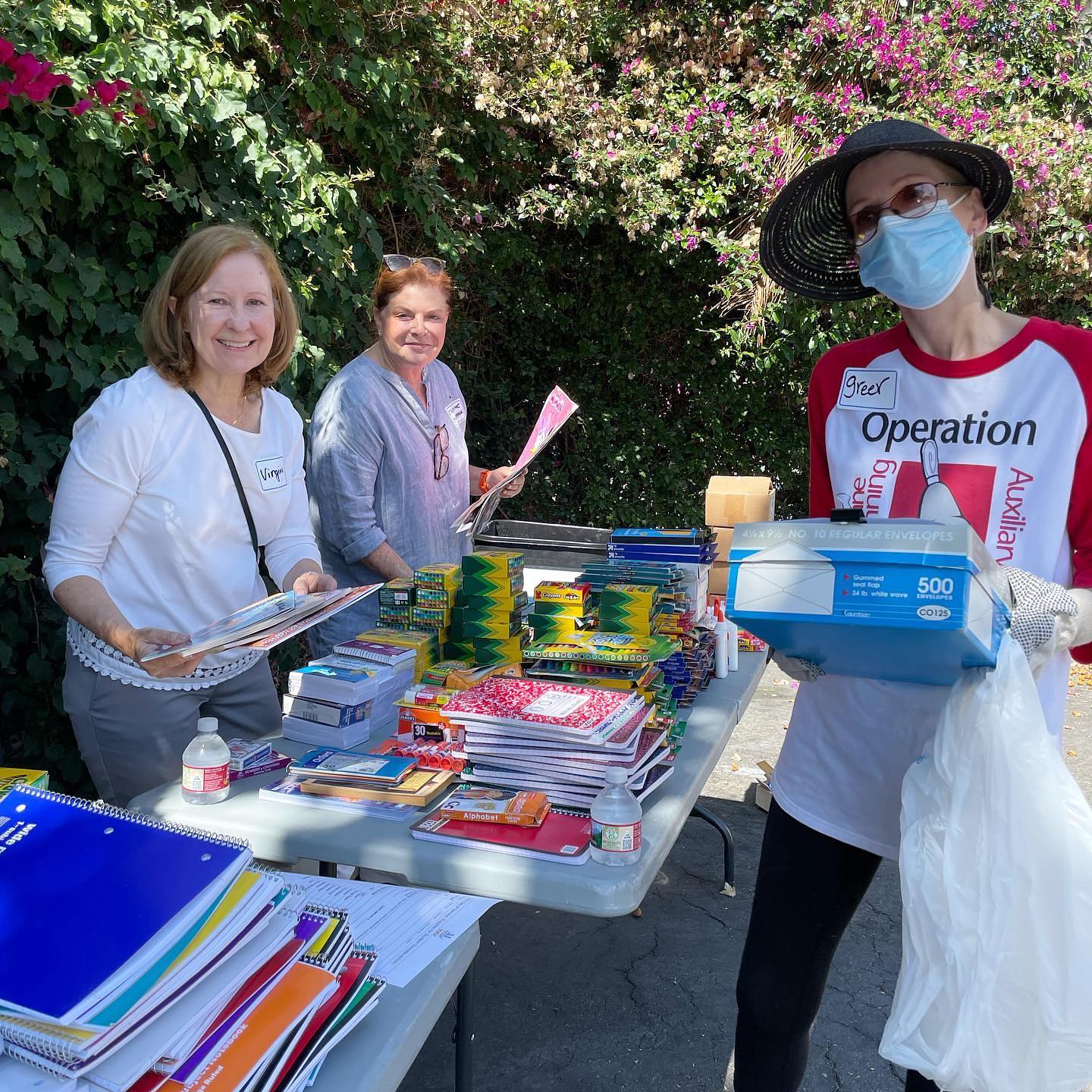 Volunteer - The Assistance League of Los Angeles